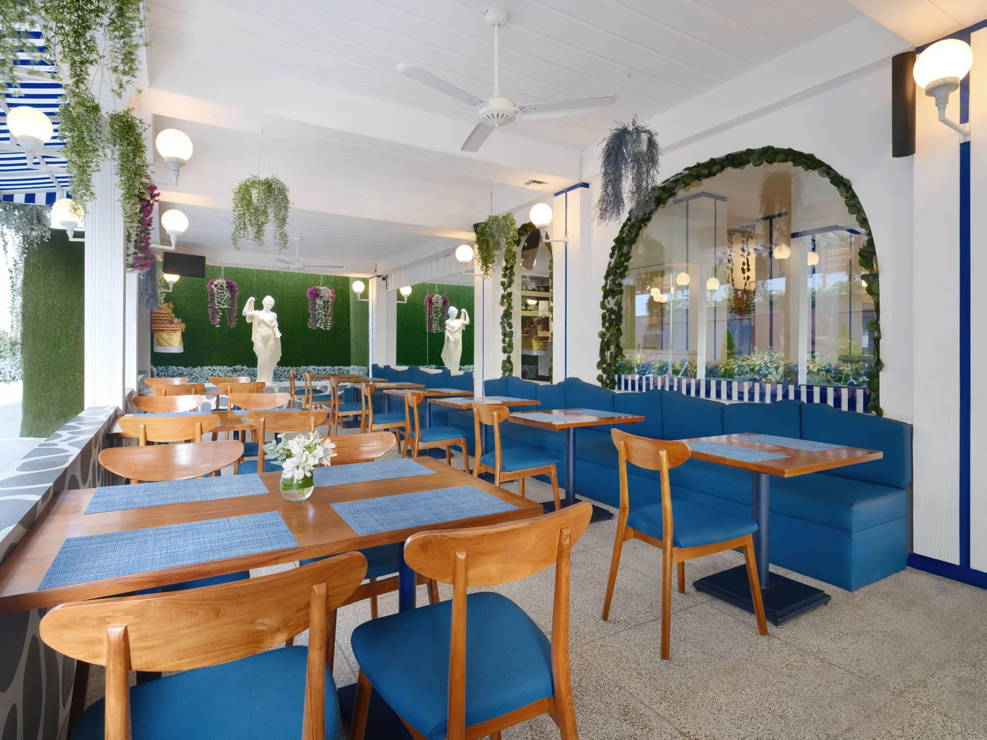 Dine & Drink at Blu-Zea Resort – A Culinary Journey Through Bali and Beyond
